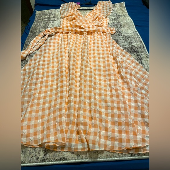 Love Collette | Dresses | Love Collette Pink Gingham Midi Dress | Poshmark